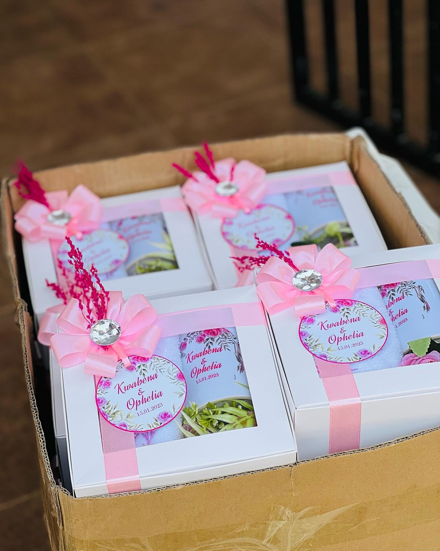The Favour Hub - Weddors